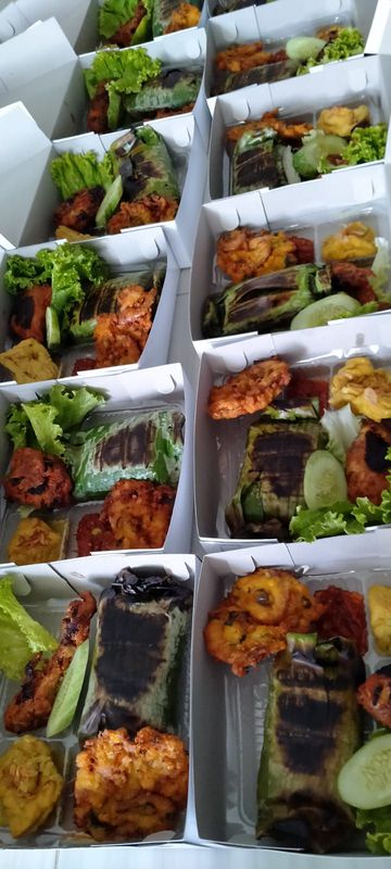 nasi kotak dan snack - Nasi Pecel Komo