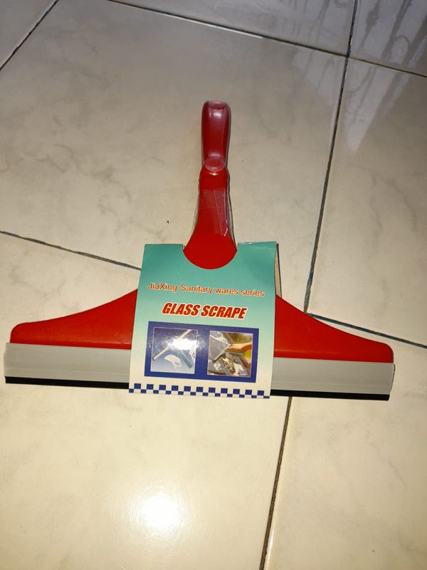 Alat Pembersih Kaca / Glass Scrapper
