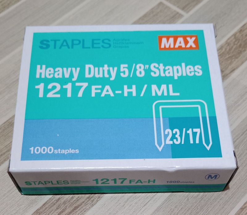 Staples 1217 - 23/17