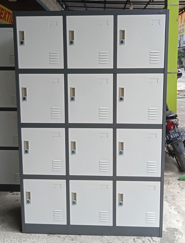 LEMARI LOKER 12 PINTU