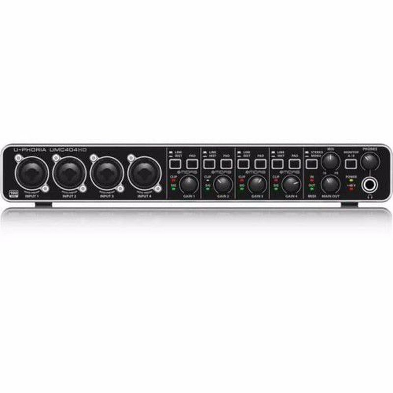 Soundcard Behringer UMC404HD With MIDAS Preamp