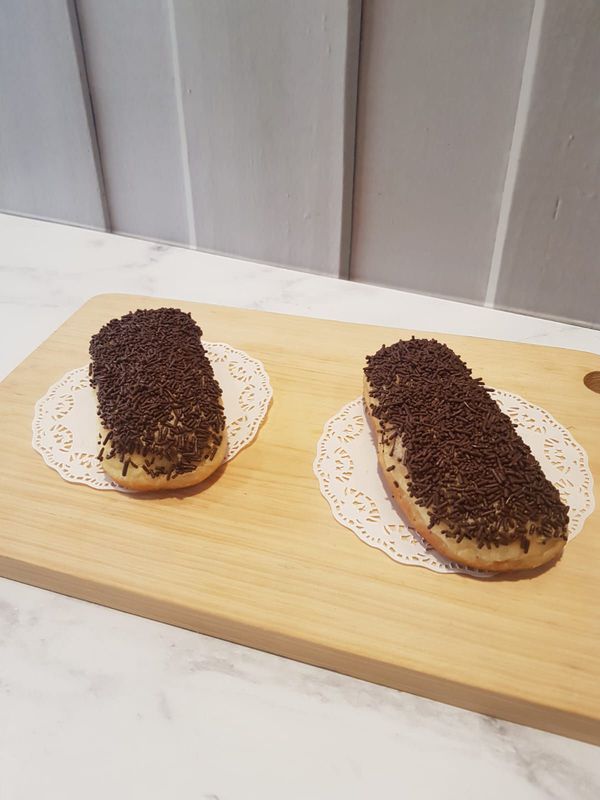 Roti Long John Coklat