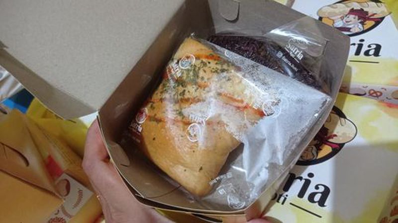 Snack Box By Satria Roti isi 2