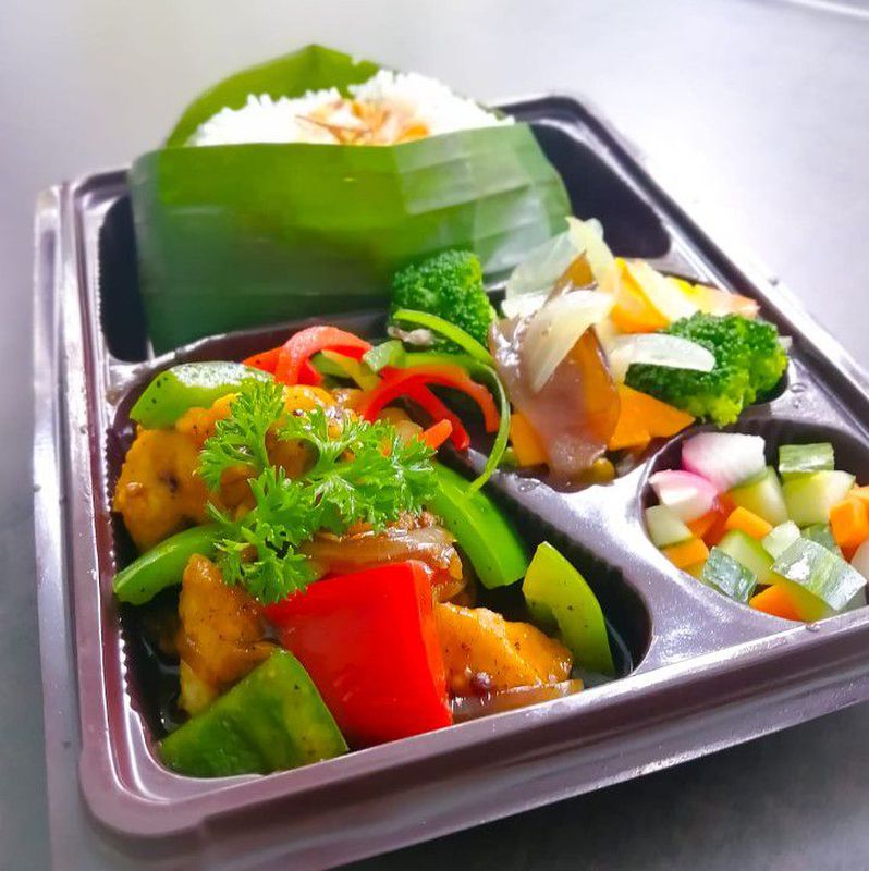 Paket Bento Chicken | favehotel Kusumanegara | Yogyakarta - Rasa Curry