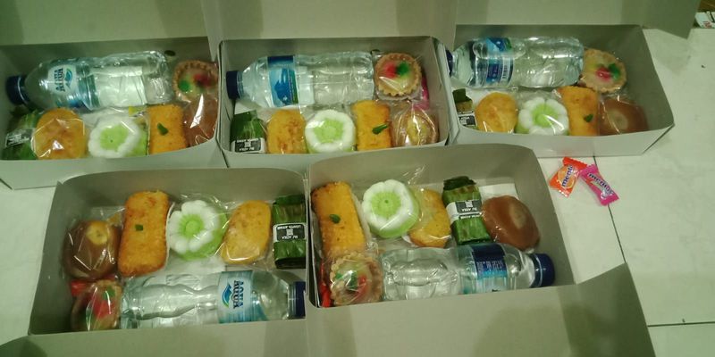 SNACK KOTAK PAKET 5