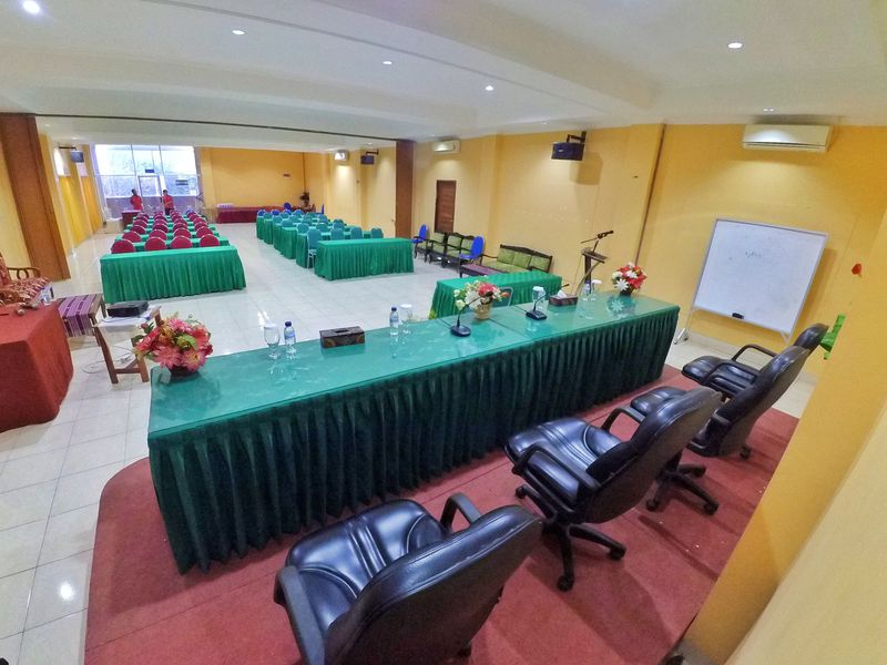 HOTEL - MEETING ROOM/AULA /RUANG PERTEMUAN