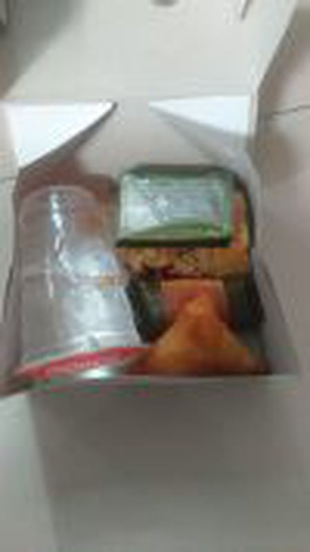 Makanan dan Minuman ( SNACK )