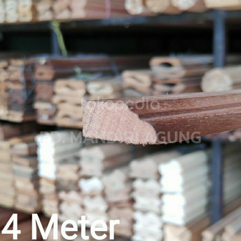 LES KAYU PROFIL 11/2 4 METER