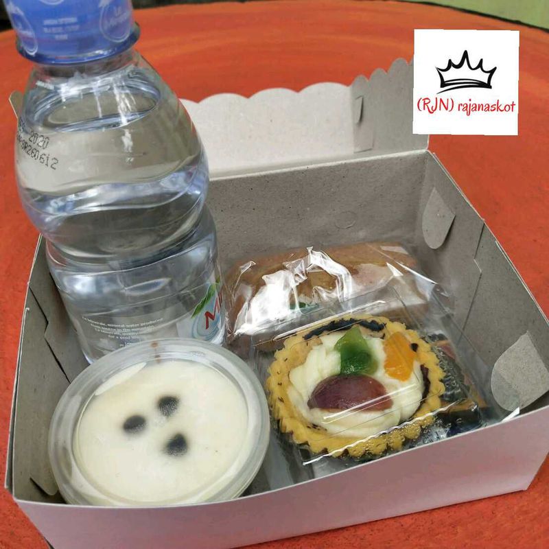 SNACK BOX