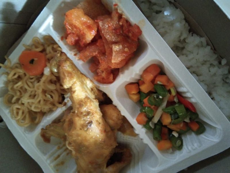 NASI DUS LAUK AYAM / RENDANG