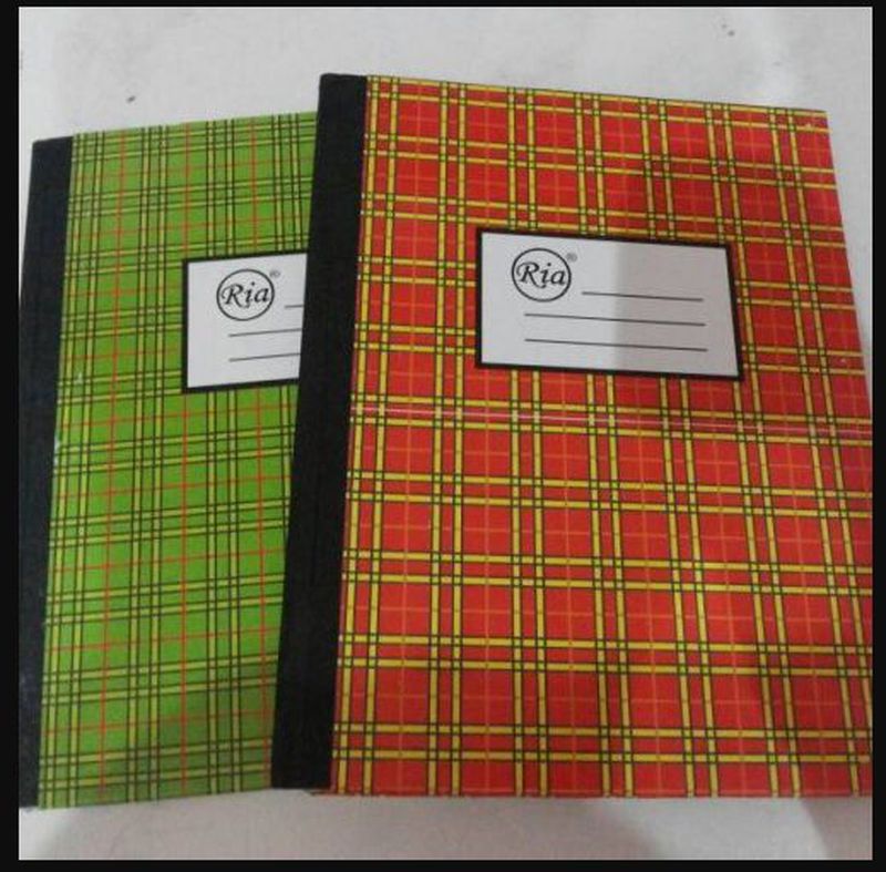 Buku Folio Ria 100 L