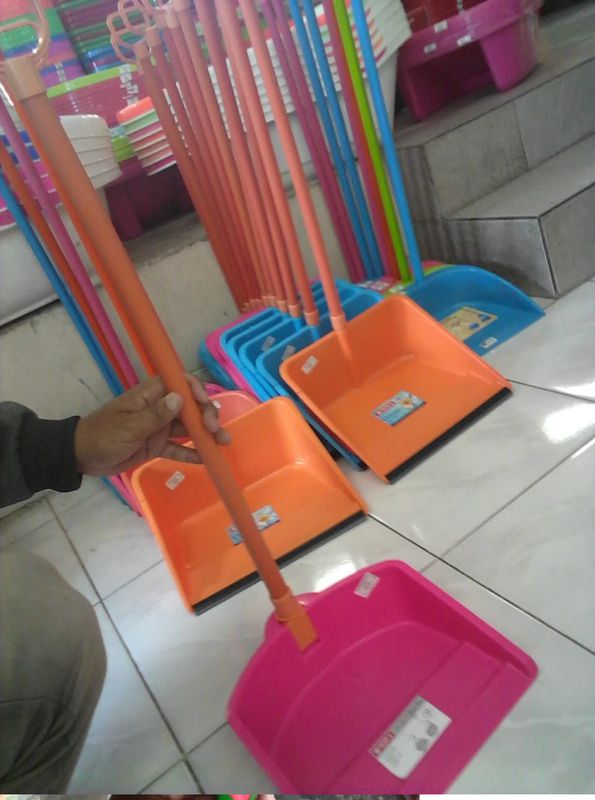 Serok Sampah Plastik