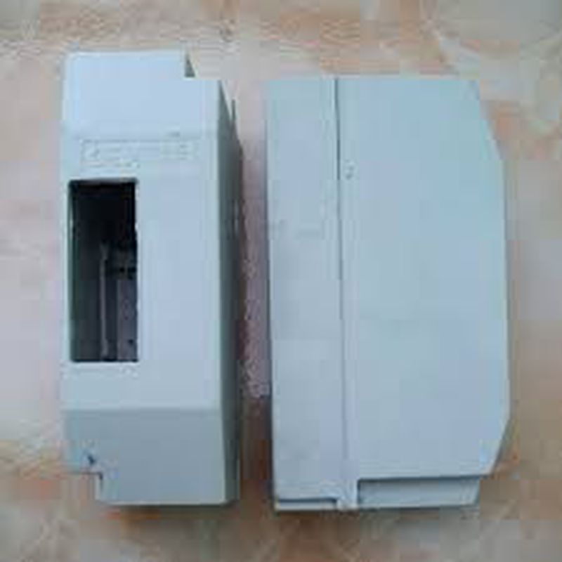 BOX MCB