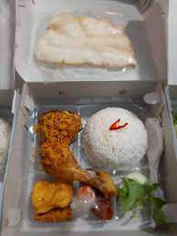 Nasi Kotak - Ayam Lalap