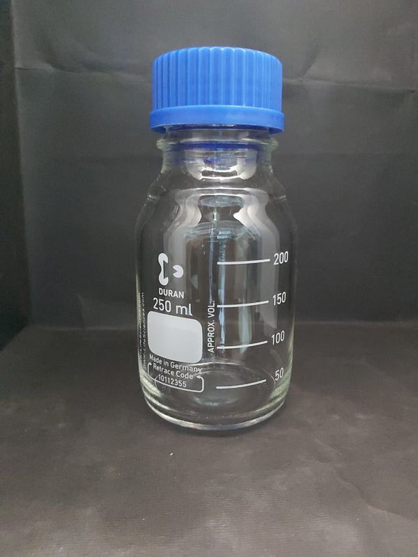 Laboratory Bottle, Clear, with Blue Screw Cap 100 ml 21801245 DURAN