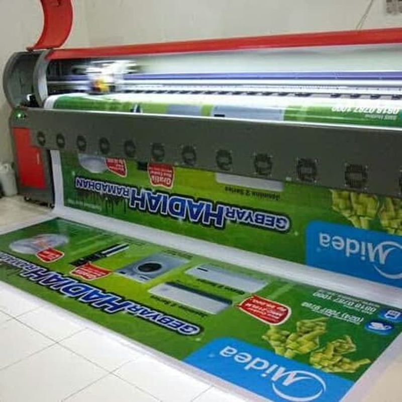 Cetak Banner Bahan Vinyl