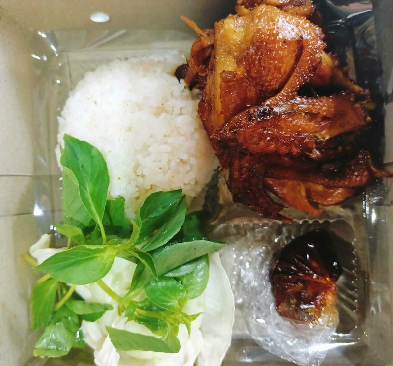 Paket Nasi Box by Ayam Goreng mBOK SABAR - Paket Nasi D