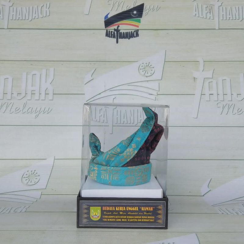 Cinderamata Tanjak Box Mika Mini