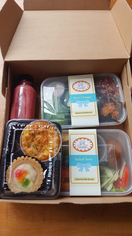 Paket Nasi dan Snack Box A