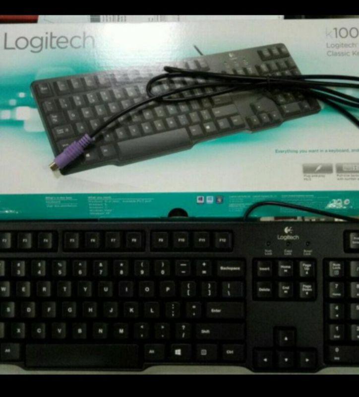 Keyboard Logitech B100