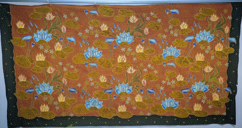 Kain Batik Tulis Motif Teratai Sekolam