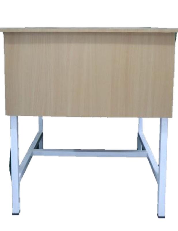 Meja siswa Laboratorium bahasa