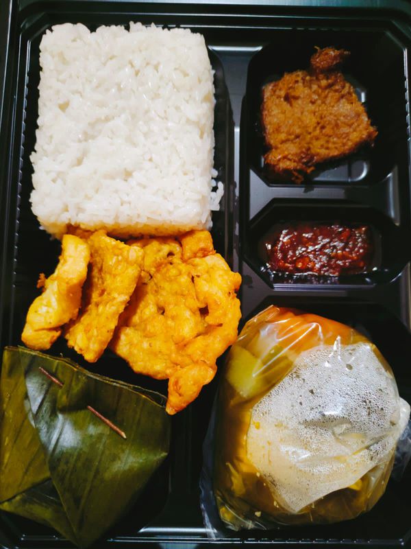 Nasi Box - Paket Komplit Empal Daging