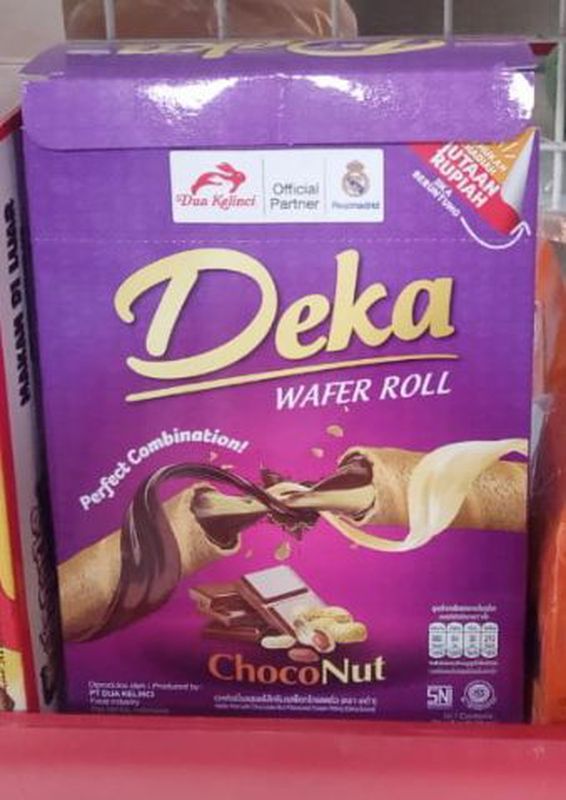 snack ciki Deka wafer roll