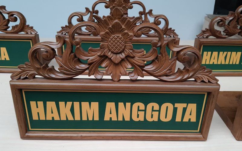 Papan Nama Meja Hakim, Papan Nama, Papan Nama Jati, Papan Nama Ukir ...