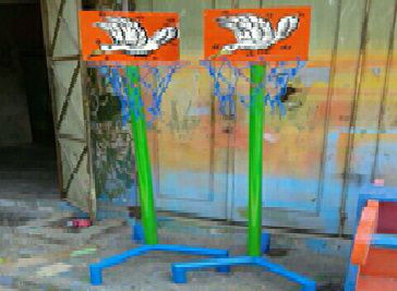 Tiang Ring basket