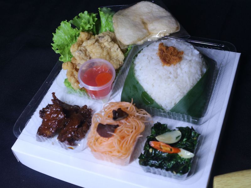 Paket Nasi Box Ayam Goreng/Bakar/Daging Sapi/ Fillet Ikan