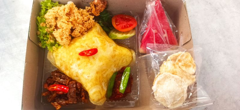 paket nasi kuning tutup & snack box