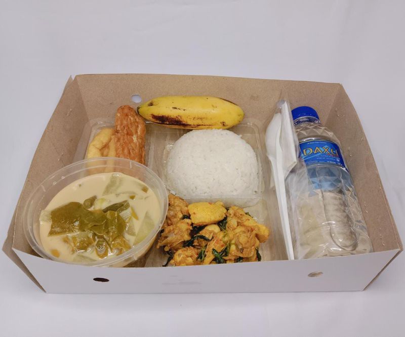 Nasi Box Ayam Rica-Rica Sayur Lodeh