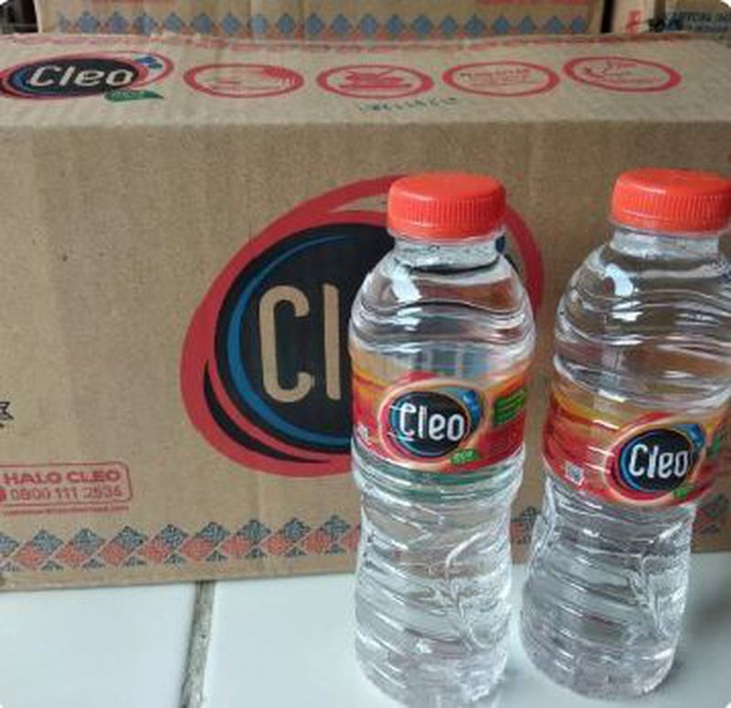 cleo 330 ml isi 24 botol - dus