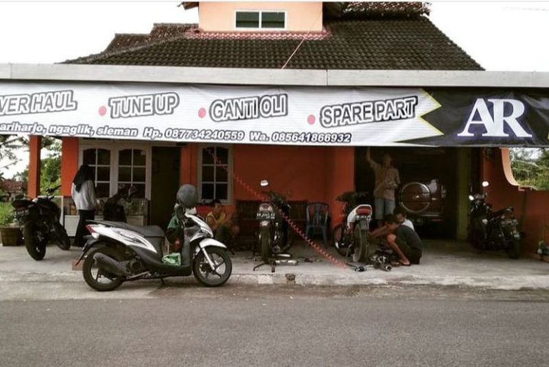 Jasa Service Sepeda Motor