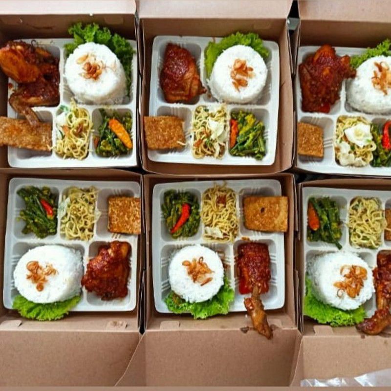 Paket C nasi box dan snack komplit by Ryumi Catering