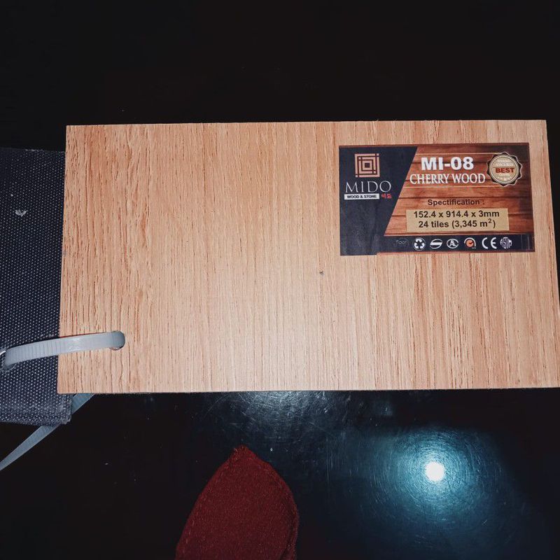Luxury Lantai Kayu Vinyl Flooring Mido Tebal 3 mm Per Box Murah - MI-10