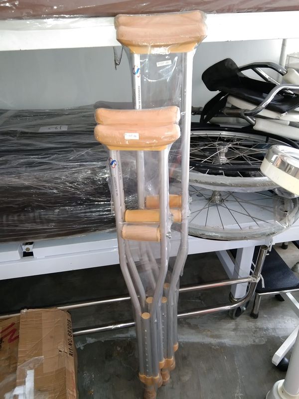 TONGKAT CRUTCH/ TONGKAT KETIAK/ TONGKAT KRUK - M