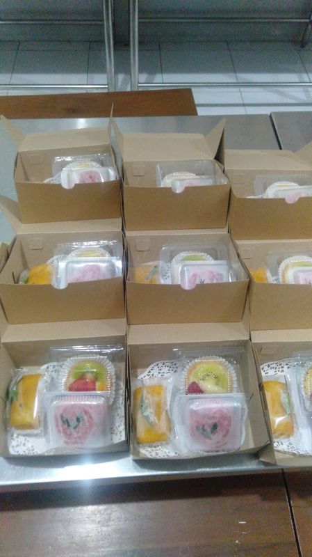 Snack Box + Air Gelas