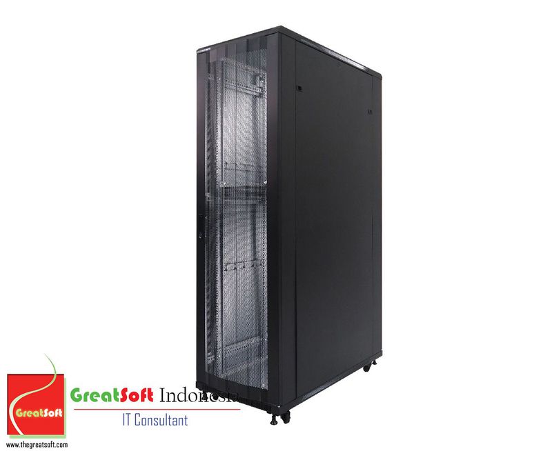 Standing Close Rack 42U Perforated Door IR11542P