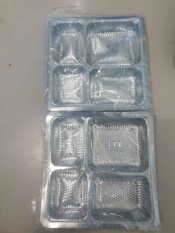 Cup plastik makanan 4 ruang