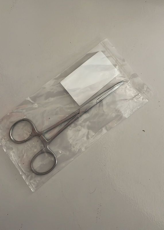 Klem Arteri Bengkok 14cm