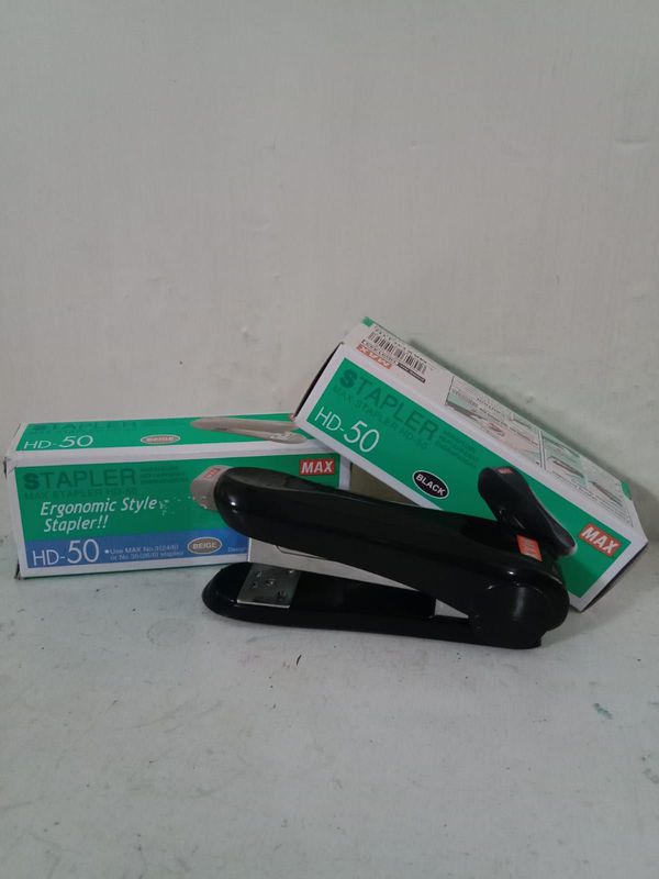 Stapler MAX HD-50