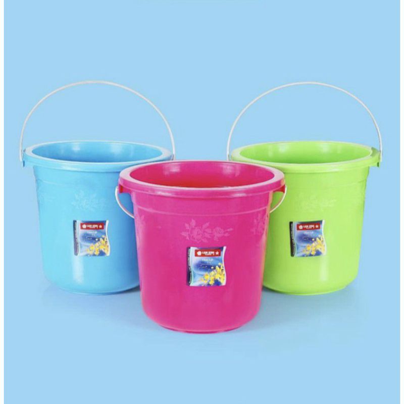 GAYUNG AIR PLASTIK UKURAN BESAR - GAYUNG 2