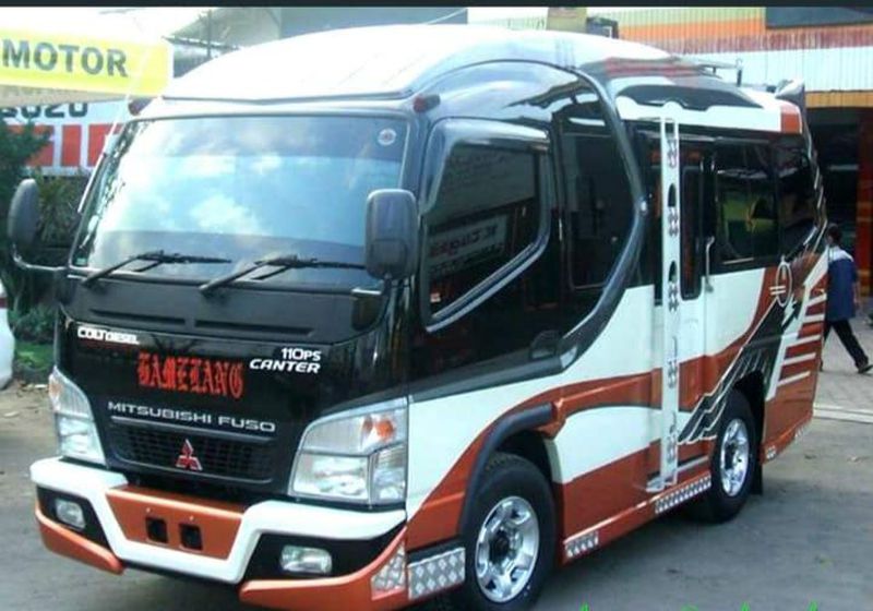 mitsubishi FE-71 BC minibus