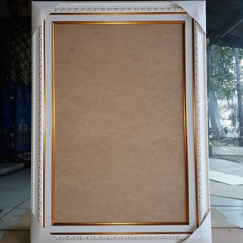 Frame / Figura Kayu 35 x 60 cm