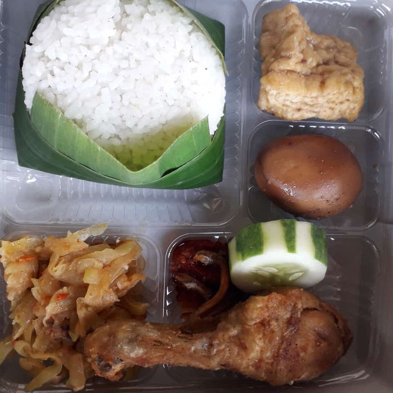 Nasi box Paket Nasi Liwet Komplit