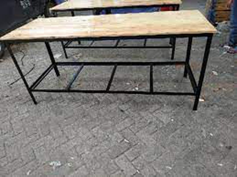 Meja 1 x 2 m