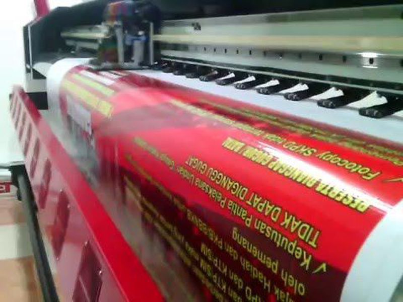 Spanduk, Banner (MMT)