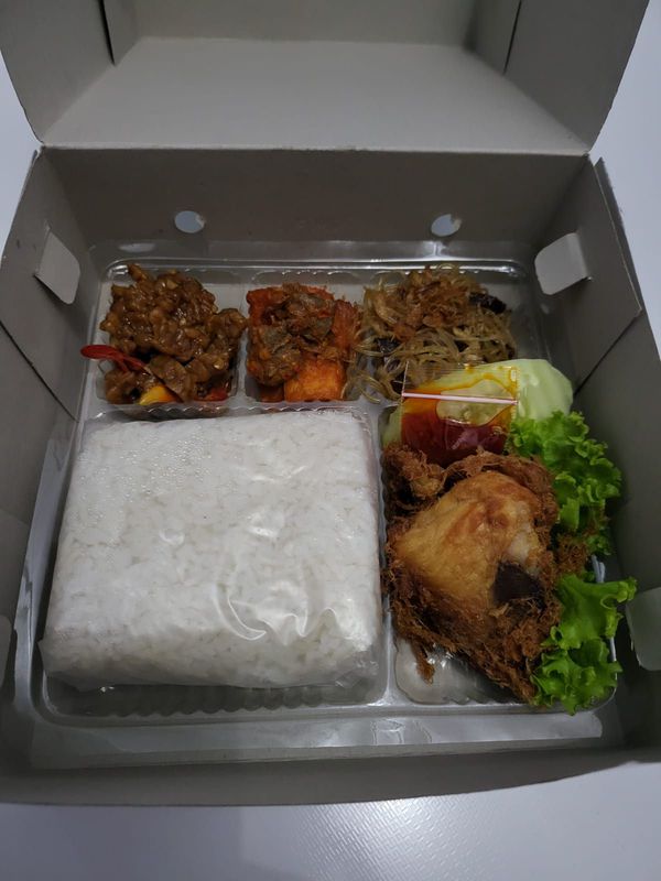 Nasi Kotak Uduk